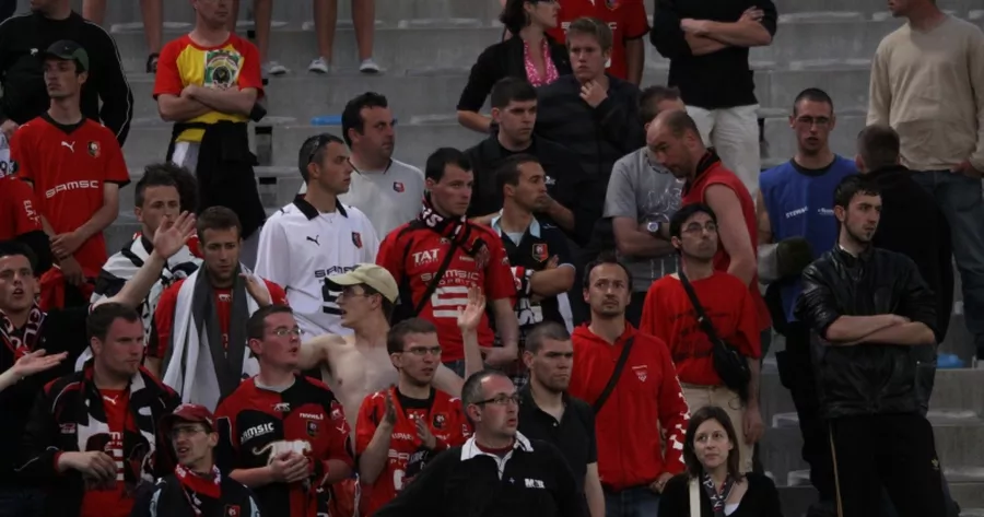 50 supporters « Rouge et Noir » | Stade Rennais F.C.
