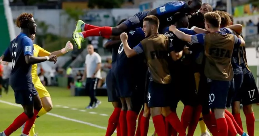 L’Équipe de France U18 commence sa Coupe du Monde par une victoire ...